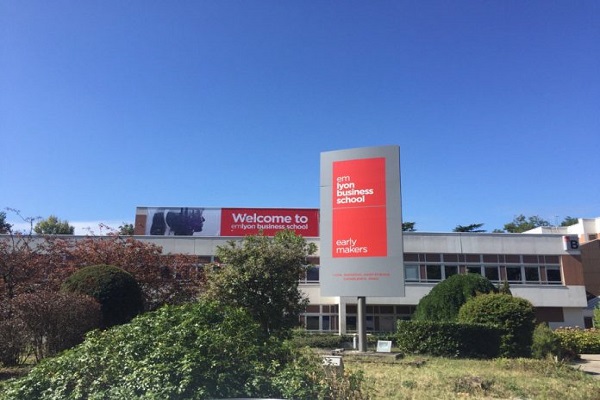 ENSP et Emlyon ont signé mardi à Rabat une convention de coopération ...